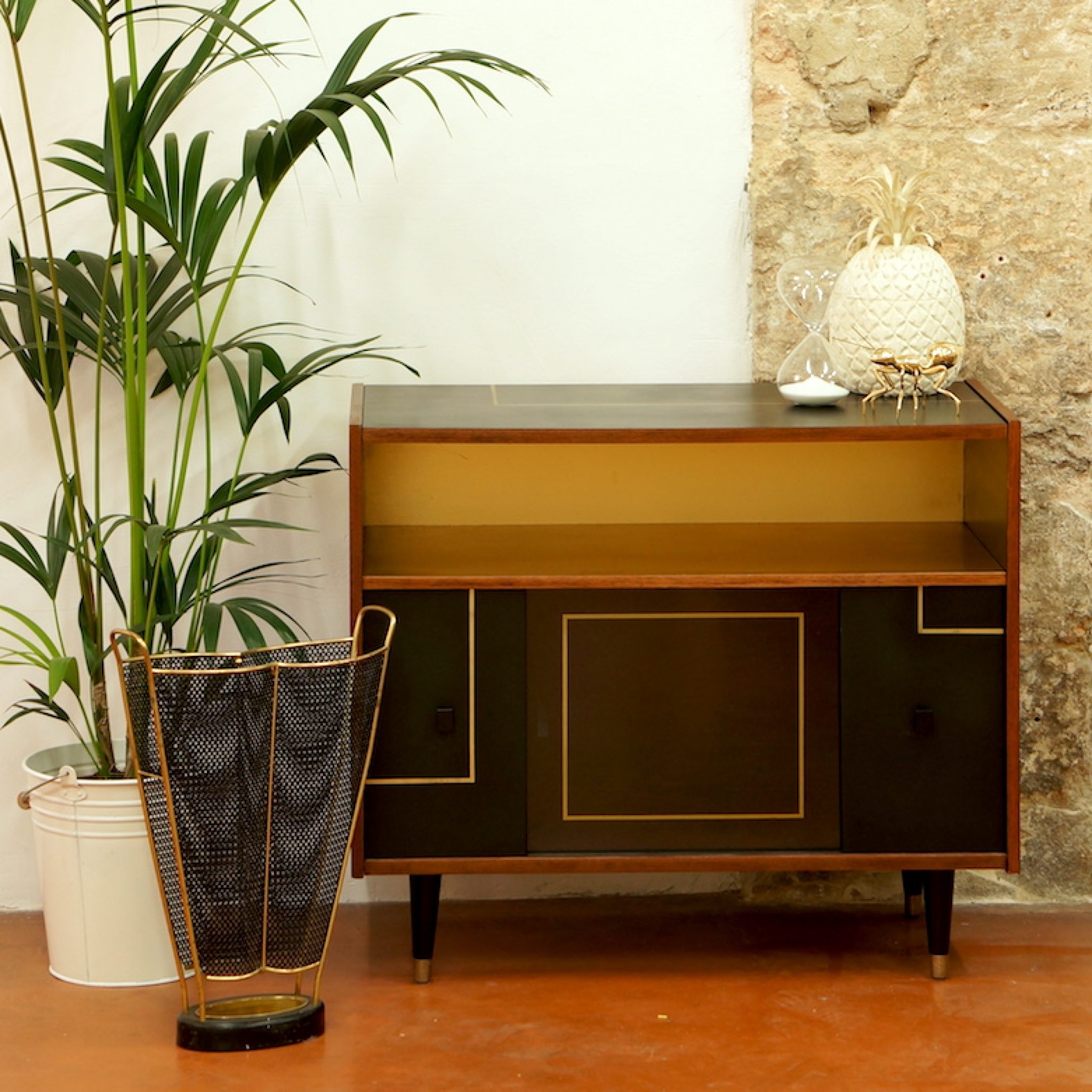 Meuble d'appoint "Walk the line" - Kontrast Design