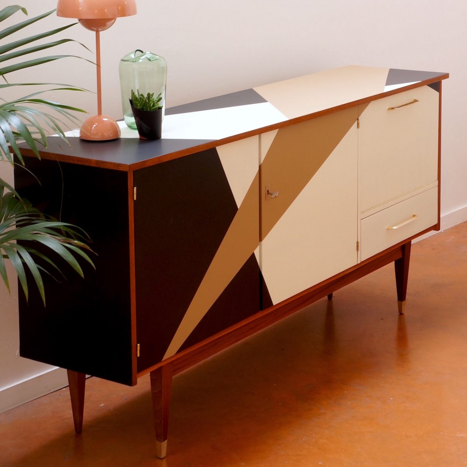 Enfilade vintage - Kontrast Design